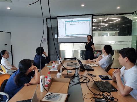 东华大学计算机科学与技术学院操作系统课程组赴北大信息技术高等研究院交流学习