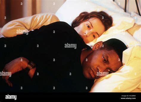 Fallen Embeth Davidtz Denzel Washington 1998 C Warner Brotherscourtesy Everett Collection