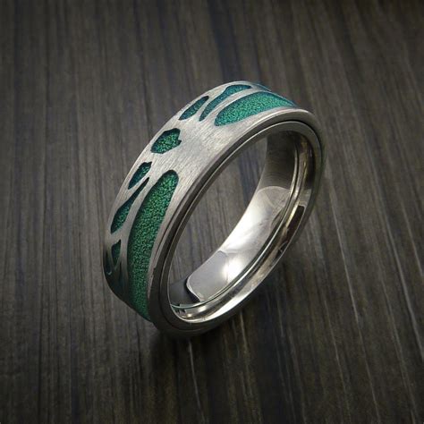 Titanium Spinner Tree Ring With Anodized Textured Background