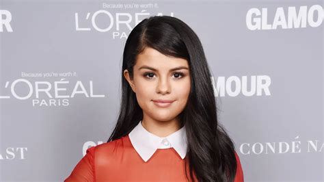 Selena Gomez Tampil Seksi Di Trailer Film Neighbors Entertainment Fimela Com