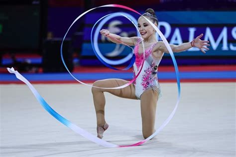 Български триумф Боряна Калейн е шампионка Стилияна Николова със среброто в многобоя в София