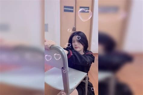 有人问我喜欢什么样的女孩 我又要开始形容你了 女孩