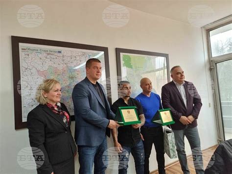 Кметът на Стара Загора Живко Тодоров отличи със специален плакет европейския шампион по вдигане