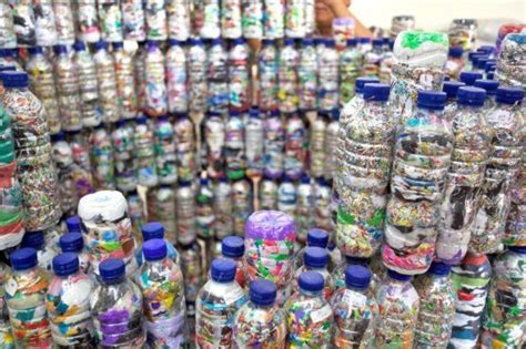 Ecobricks Transform Plastic Trash Into Reusable Building Blocks Building Blocks Plastic