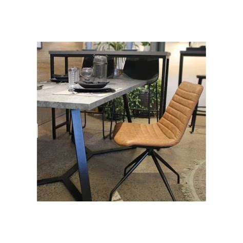 Cadeira Tiana Giratória Estofada Preto