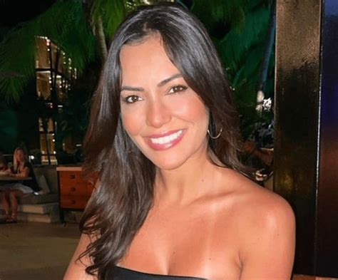Ufc Octagon Girl Luciana Andrade Shares Swimsuit Photo From Noche Ufc