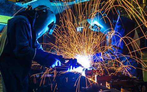 Separate Panels Efficiently With A Spot Weld Chisel