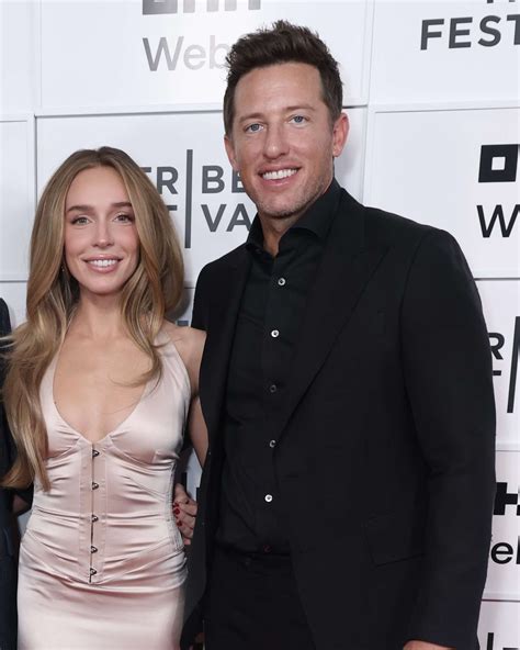 Who Is Alex Coopers Husband All About Hollywood Producer Matt Kaplan