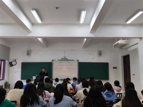 刘海到2021级研究生第一党支部开展党的二十大精神宣讲 文学院网站