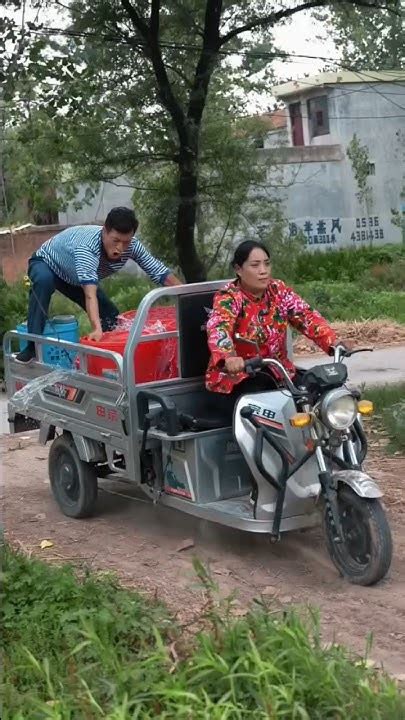 নতুন চাইনিজ ভিডিও ফানি 2024 😵‍💫💔 গাড়ি জোরে চালানোর জন্য সম্পূর্ণ পানি পড়ে গেছে Shots Youtube