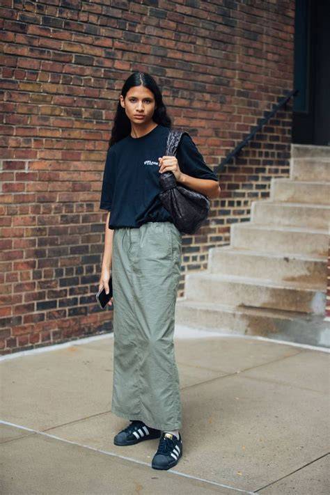 Model Street Style At New York Fashion Week Spring Summer 2023 Minimalist Street Style