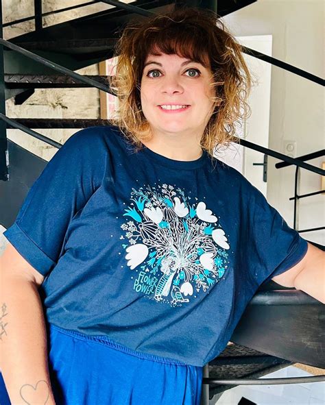 Teeshirt De Lillustratrice Angevine Mathou Illustration En Collaboration Avec La Marque De