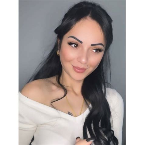 Cute Girl Bus Driving 😳 😯😯😳😳 Shorts Viralreels Car Legend