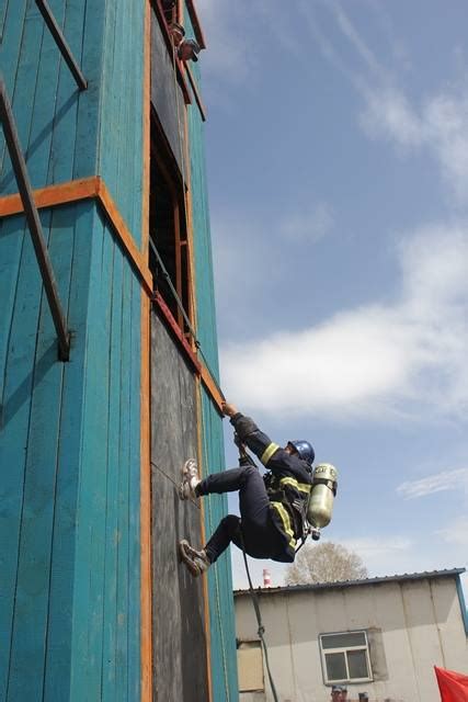 “ГАЛ ТҮЙМЭР УНТРААХ СУРГАЛТ БЭЛТГЭЛИЙН НЭГДСЭН АЖИЛЛАГАА” СЭДЭВТ ТЭМЦЭЭН БОЛЛОО Онцгой байдлын