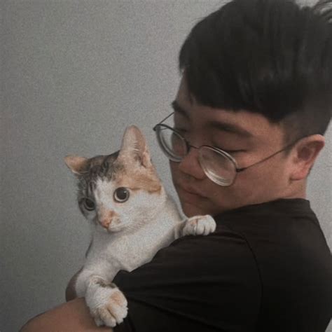 Andy Hao Lun • Threads Say More