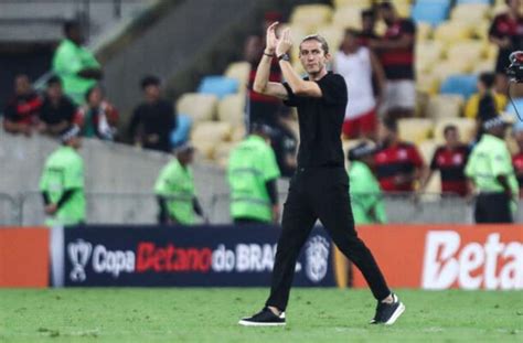 Filipe Luís Encara O Seu Primeiro Clássico Como Técnico Do Flamengo