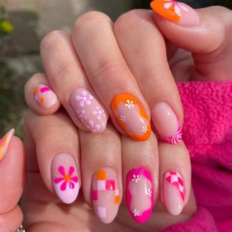 15 Tropical Nail Designs For Short Nails 2026