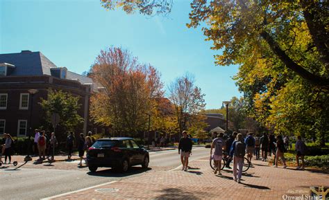 Photo Story Fall Foliage Sweeps Across Penn States Campus Onward State