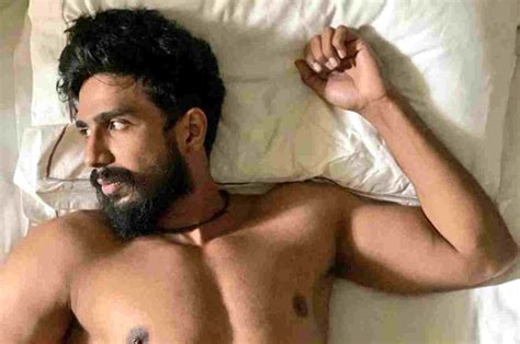 After Ranveer Singh Vishnu Vishal Poses Nude Joining The Trend