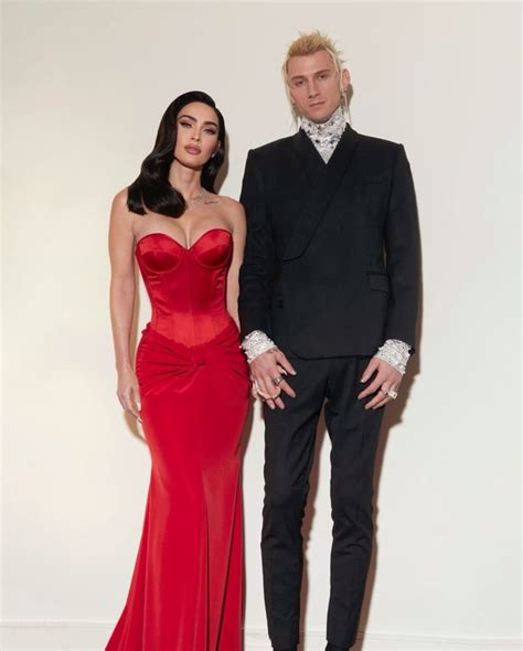 Megan Fox Has ‘broken Wrist Concussion At Grammys Party