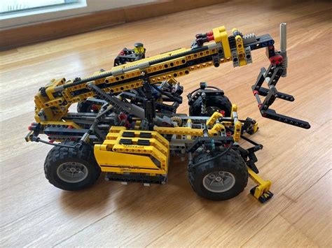 Lego Technic 8295 Telescopic Handler Hobbies And Toys Toys And Games On Carousell