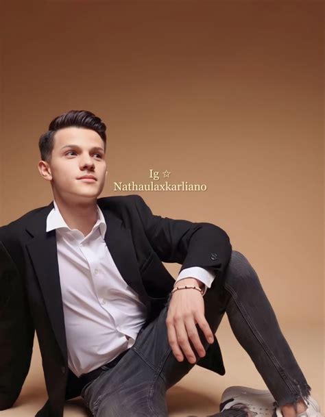 Emiliano González Personajes Wattpad Hola