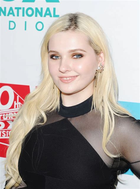 Abigail Breslin Dublapédia Fandom