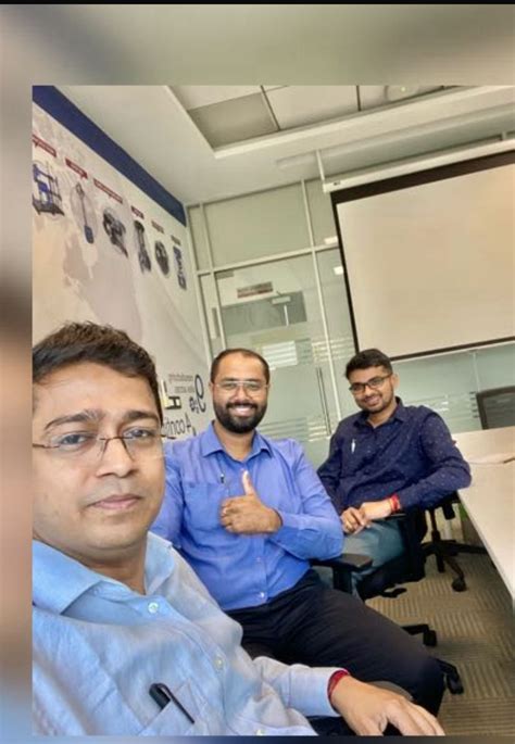 Aniruddha Roy On Linkedin The 1 Year Older Happy Moment When The Young