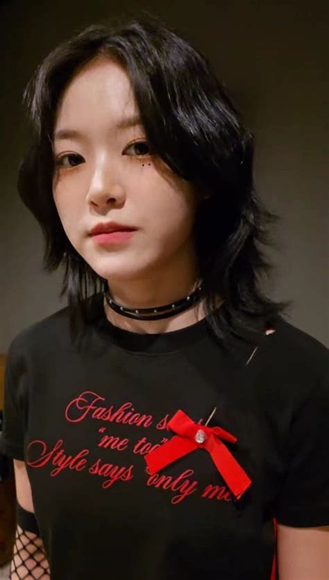 Pin By Phia On Loona Kim Kdrama Mf Doom