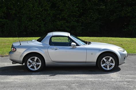 Lot 212 2006 Mazda Mx 5 20i