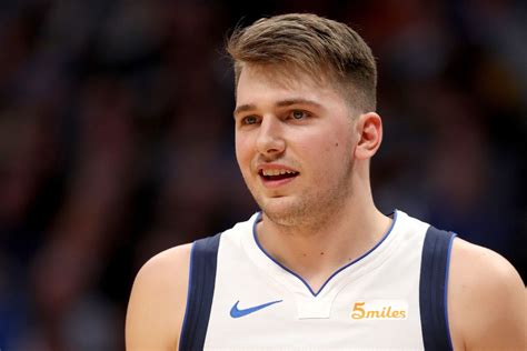 Luka Doncic Named Nba Rookie Of The Year Finalist Mavs Moneyball
