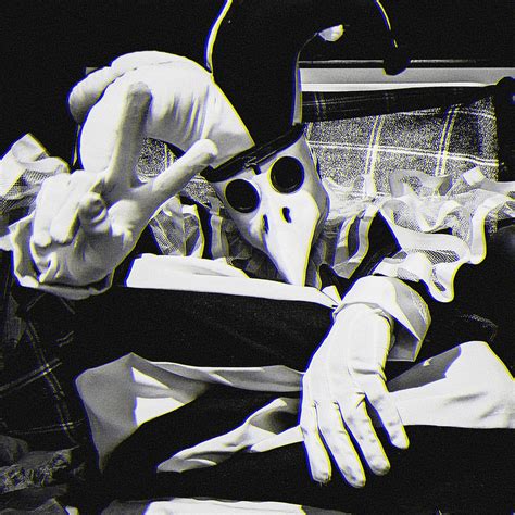 Mome Mome Thought My Mome The Mime Costume Might Fit Decently Here R Voidpunk