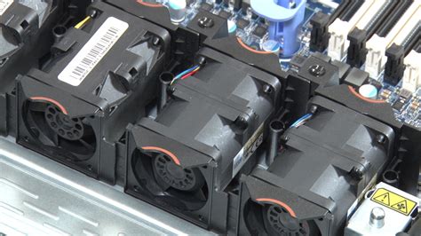 Lenovo Thinksystem Sr630 Installing A System Fan Youtube