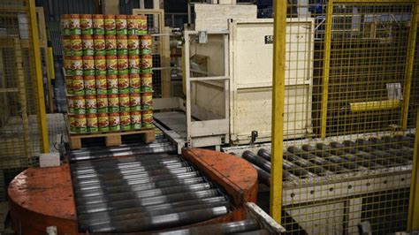 William Saurin Suspend Son Activité Pour Un Mois Cnews