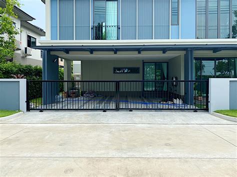 🇮🇹 งานติดตั้งมอเตอร์ประตูรีโมทระบบ Dc จากอิตาลีแท้ๆยี่ห้อ Dea ที่ บุราสิริ พระราม 2 ครับ 🔋 มีแบต