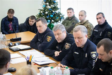 Столичні комунальники тренувалися діяти під час надзвичайних ситуацій Вечірній Київ