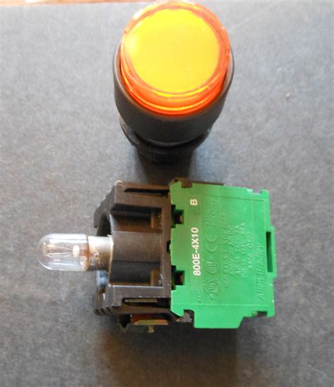 Switch Lighted Push Button 24 Volt