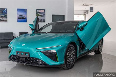 Neta S Previewed In Malaysia Ev Sedan With Butterfly Doors Up To 715 Km Range 462 Ps Q1