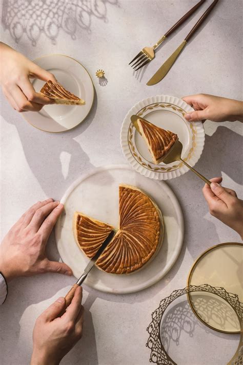 카운트다운 파티로 화려한 을사년 맞이 한국경제