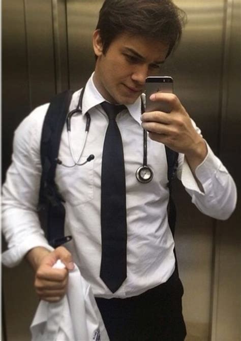 브라질 꽃미남 의사