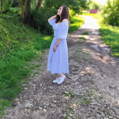 Наш автомобіль уже на передовій у Покровському служить нашій сміливій захисниці 🚙💙💛 Ця машина