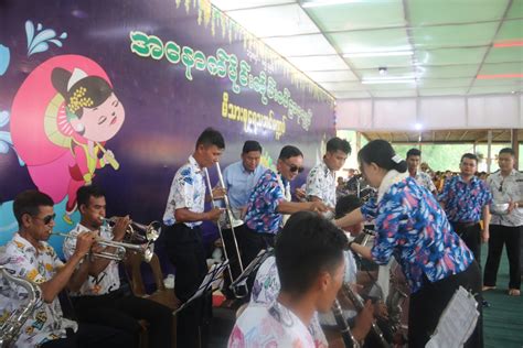 တိုင်းဒေသကြီးနှင့် ပြည်နယ်များရှိ မြို့နယ်များနှင့် တိုင်းစစ်ဌာနချုပ်အသီးသီးရှိ ရေကစားမဏ္ဍပ်များ