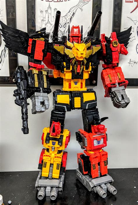 The King Has Arrived And Just In Time For Wnw R Transformers