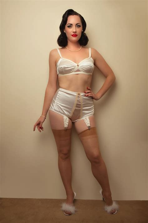 Silk High Waist Vintage Panty Divaurae