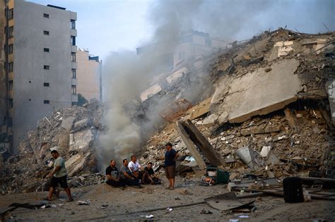 In Pictures Israel Launches Retaliatory Air Strikes On Gaza After