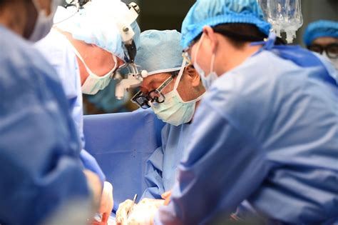 ФОТО Солонгос улсын зүрх судасны мэс заслын баг манай улсад ирж ажиллаж байна