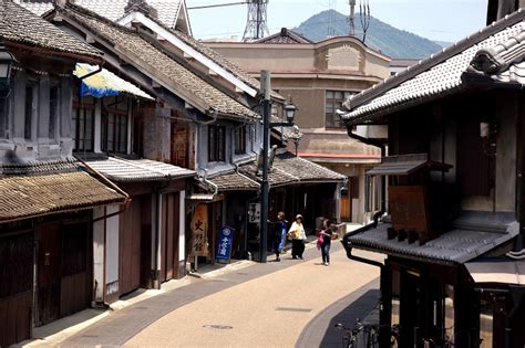 山鹿の古い町並みを歩いてみよう さくら湯がシンボルの温泉場熊本県 古い町並みを歩いてみよう by まちなみ街道