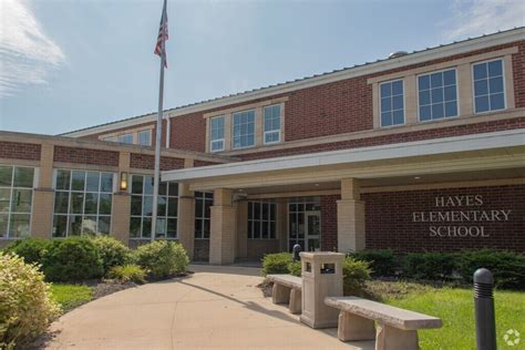 Hayes Elementary School In Lakewood Oh