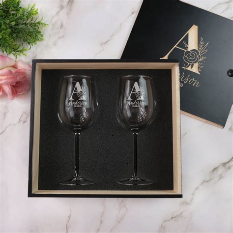 Personalized Engraved Wine Glasses T Set Custom Monogrammed