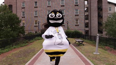 Wanna Be Like Art The Bee Scad Radio
